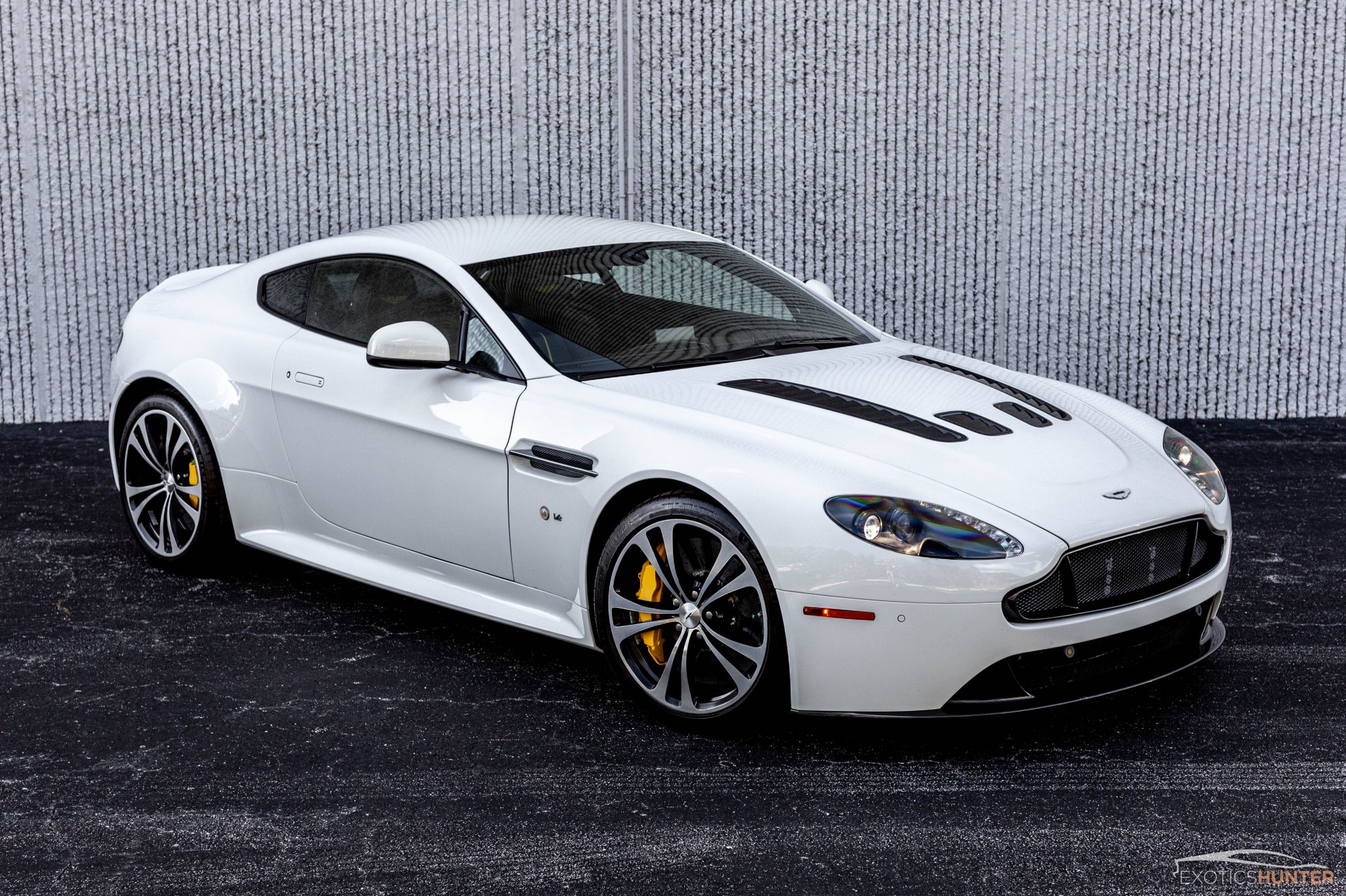 Aston Martin Vantage V8/V12 (Gen 1) Buyers Guide | Exotic Car Hacks