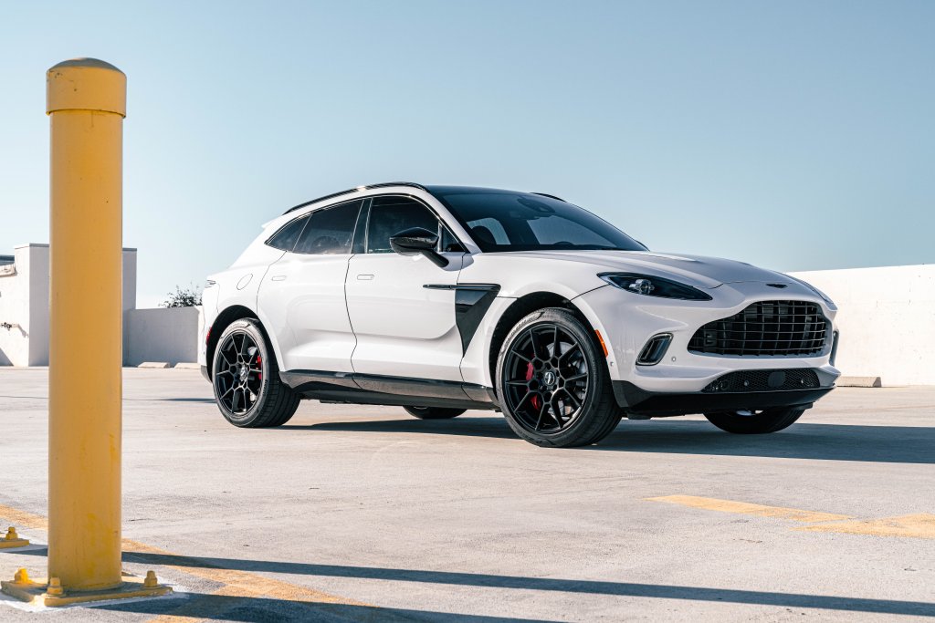Aston Martin DBX Buyers Guide | Exotic Car Hacks