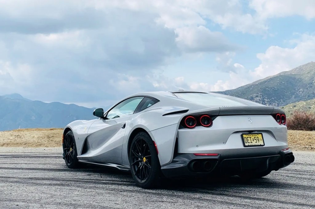 Ferrari 812 Superfast Buyers Guide | Exotic Car Hacks