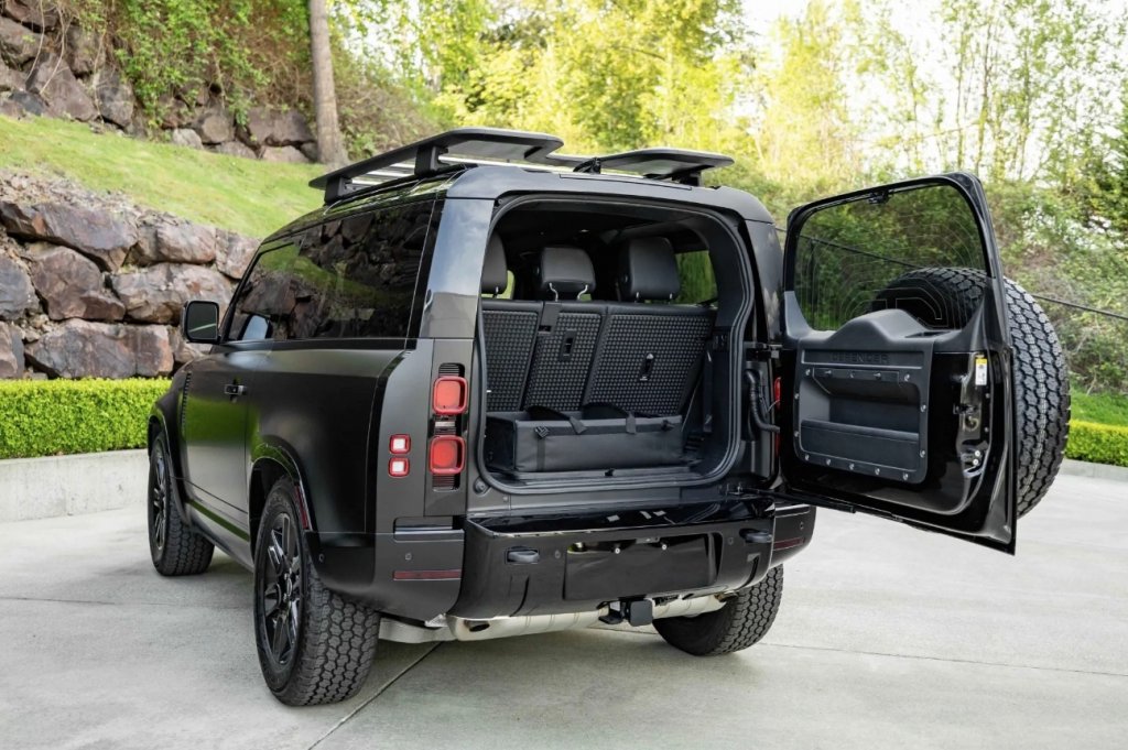 Land Rover Defender Second Generation Buyers Guide | Exotic Car Hacks