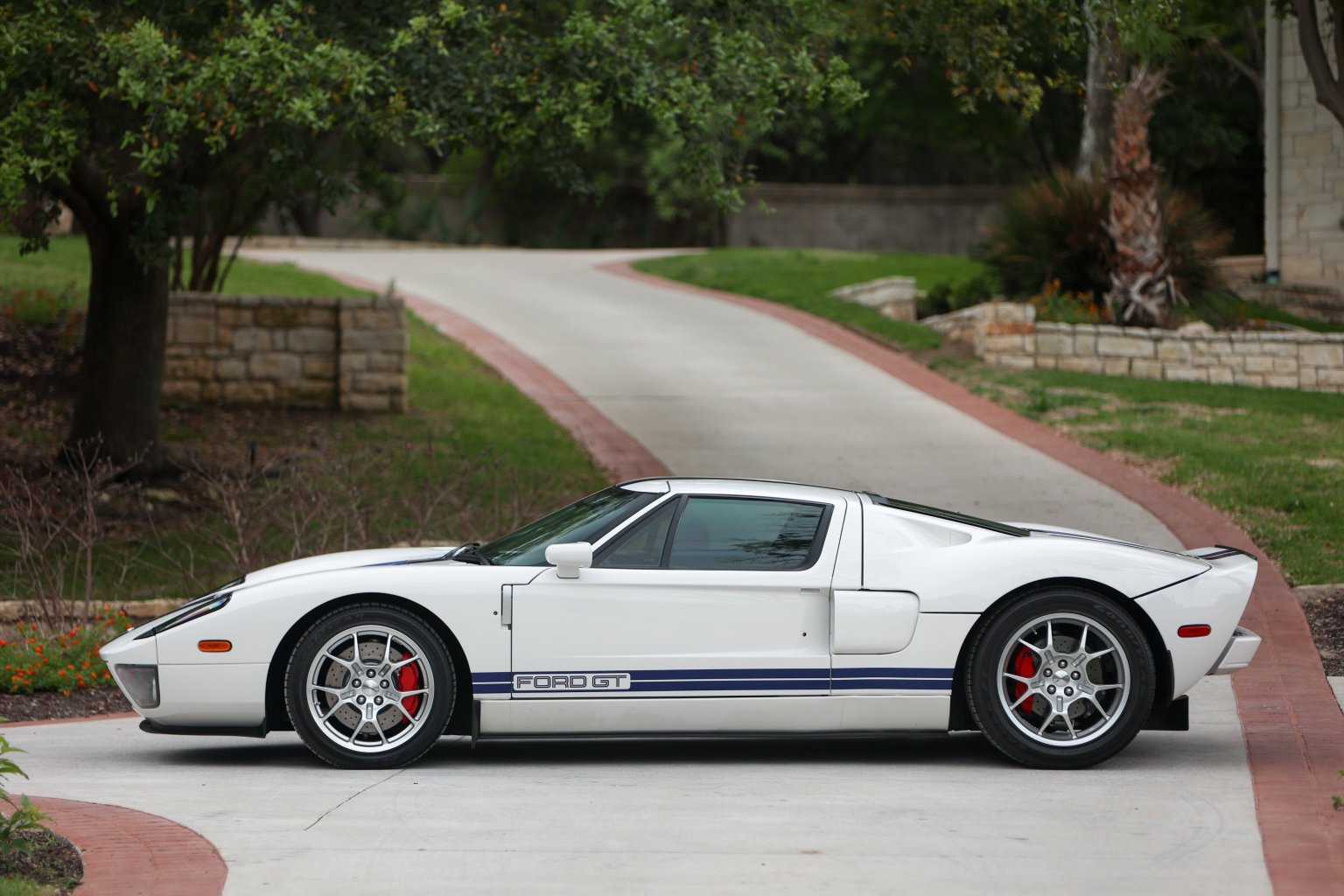 Ford GT First Generation (2005–2006) Buyers Guide | Exotic Car Hacks
