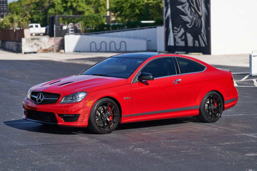 Mercedes-Benz C63 AMG W204 Generation Buyers Guide | Exotic Car Hacks