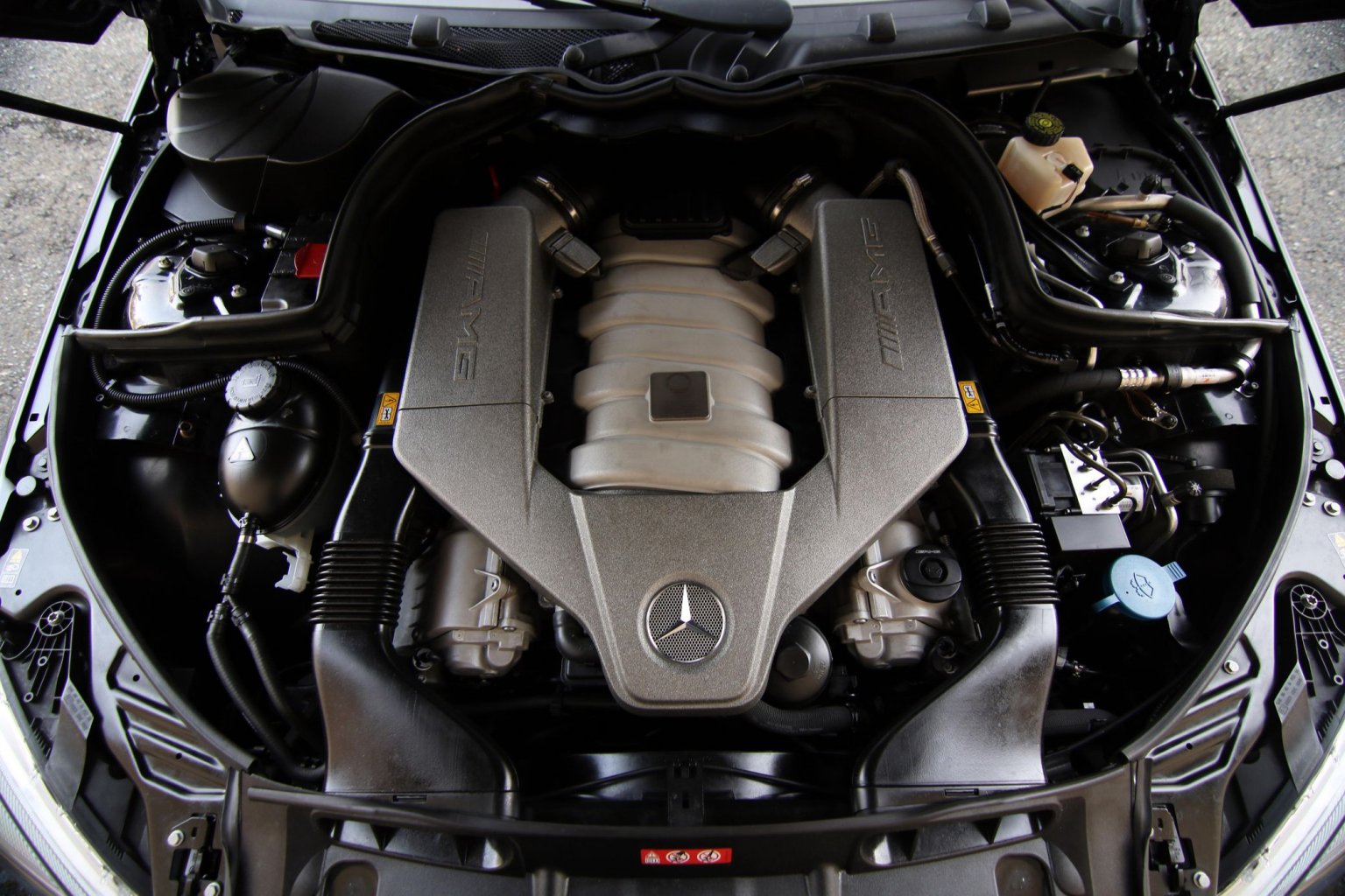 Mercedes-Benz C63 AMG W204 Generation Buyers Guide | Exotic Car Hacks