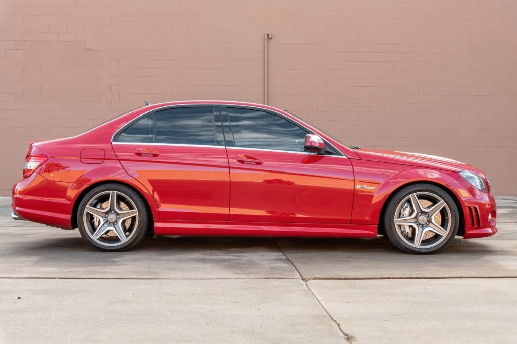Mercedes-Benz C63 AMG W204 Generation Buyers Guide | Exotic Car Hacks