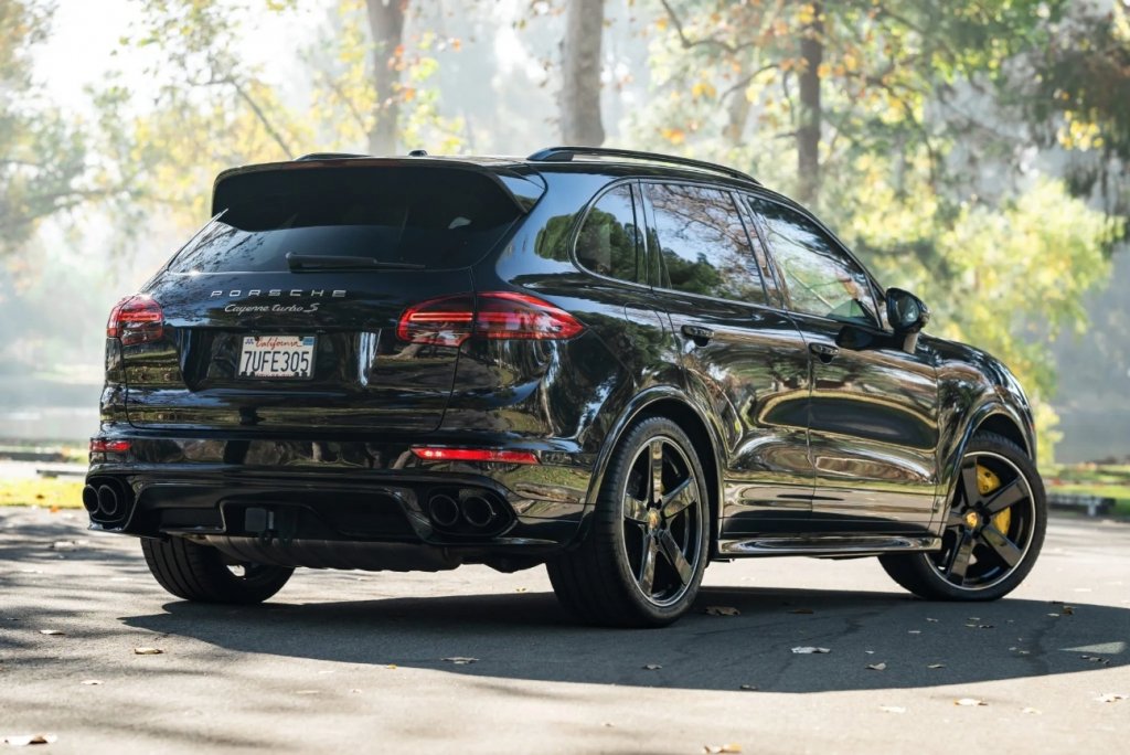 Porsche Cayenne GTS/Turbo (Second Generation) Buyers Guide | Exotic Car ...